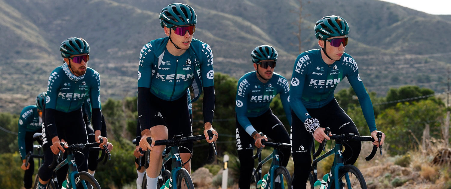 Apuntando alto desde el arranque – Equipo Kern Pharma